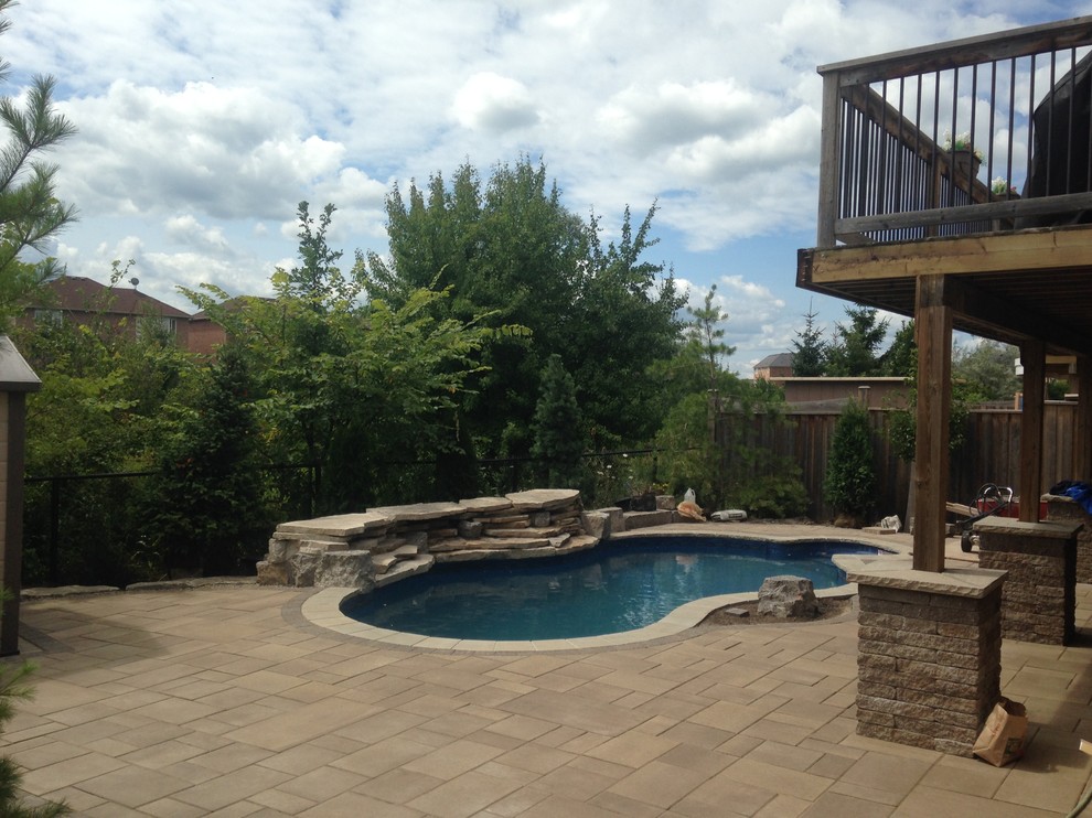 Custom pool - West Oakville - Traditional - Pool - Toronto - by Pool ...