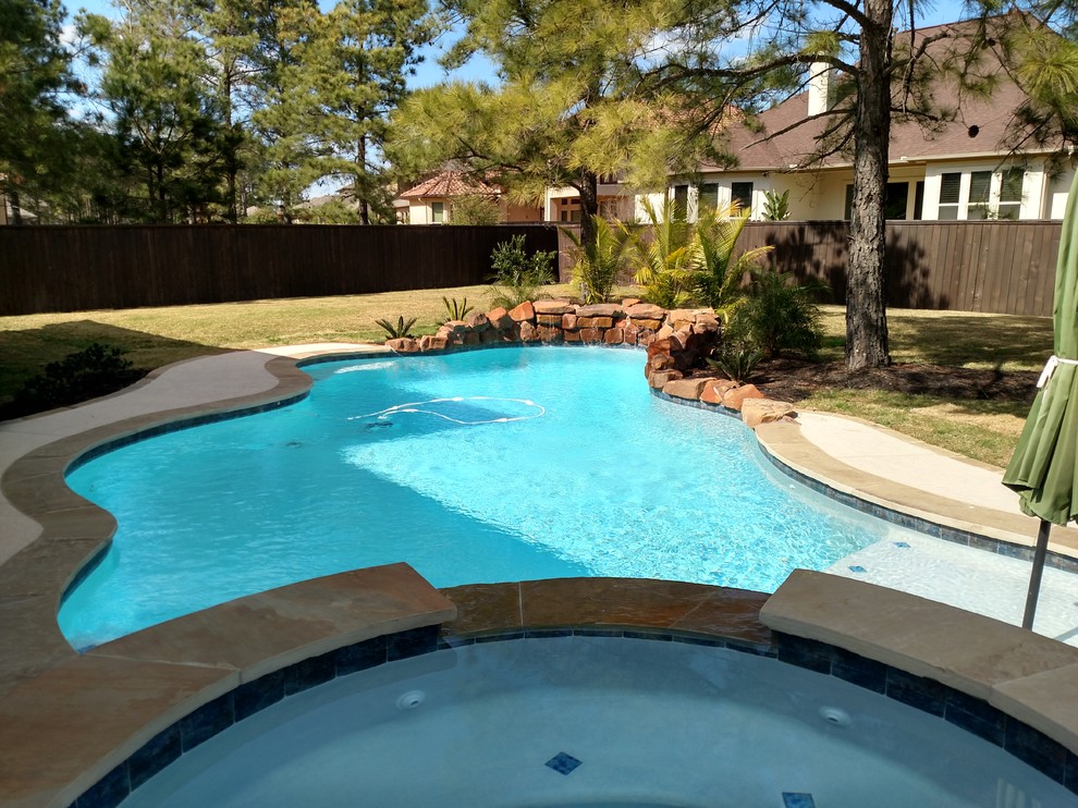 Custom Pools by Your Pool Builder Huntsville - Traditional - Pool ...