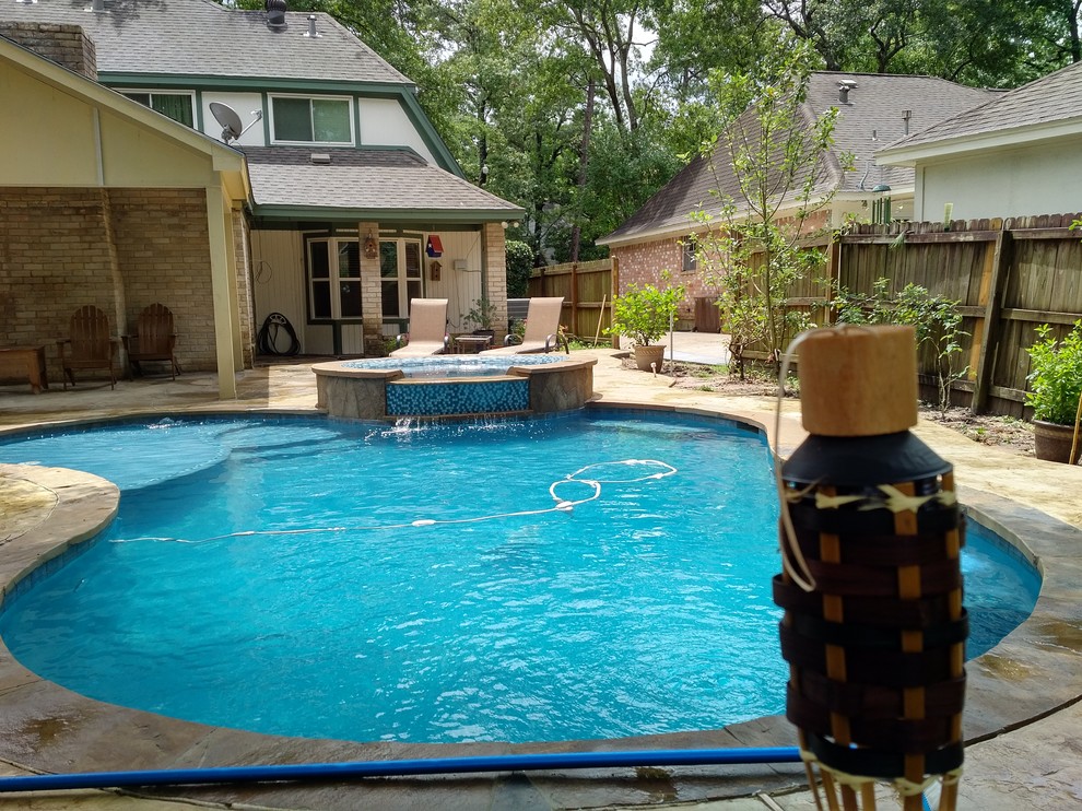 Custom Pools by Your Pool Builder Huntsville - Traditional - Pool ...