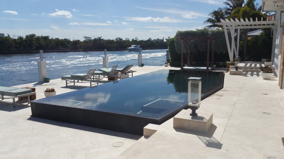 Custom Wet Edge and Infinity Edge Pool in Fort Lauderdale - Modern ...