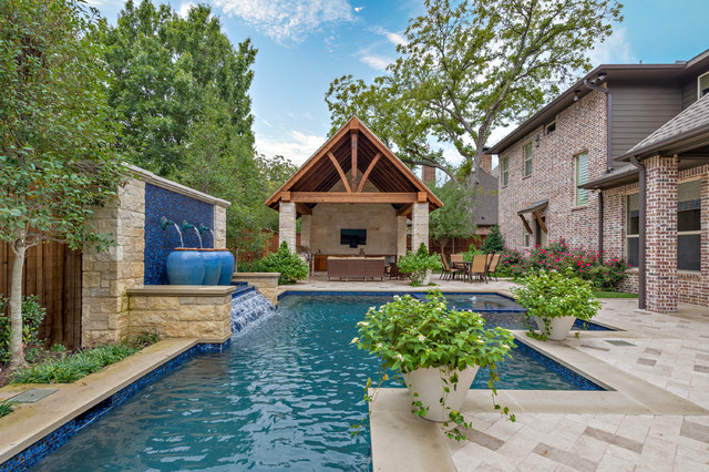 Dallas Backyard Pool And Retreat Traditional Swimming Pool And Hot Tub