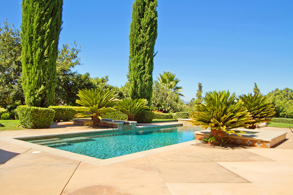 De Luz custom home - Swimming Pool & Hot Tub - San Diego - by Stu ...