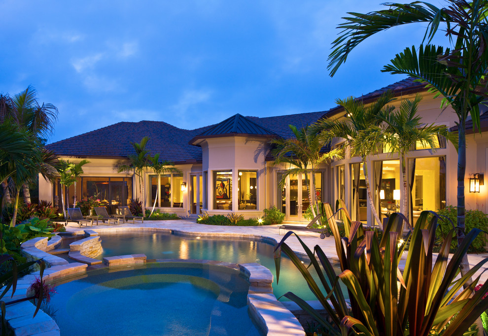 Design features of recently completed homes - Contemporary - Pool ...