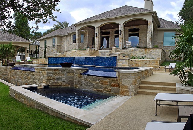 Double Vanishing Edge Pool - Modern - Swimming Pool & Hot Tub - Austin ...