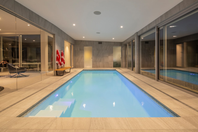 Dunedin Indoor Pool - Moderne - Piscine - Dunedin - par Mayfair Pools ...