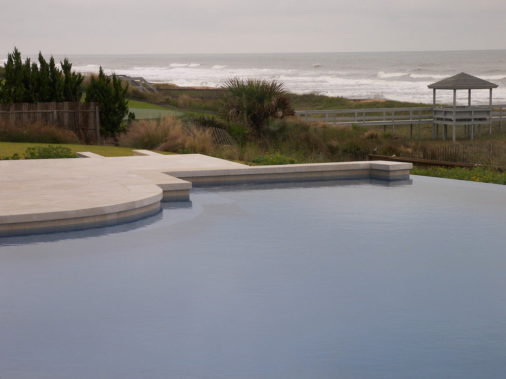 Egyptian Limestone Deck Coping and Waterline - Classique - Piscine ...