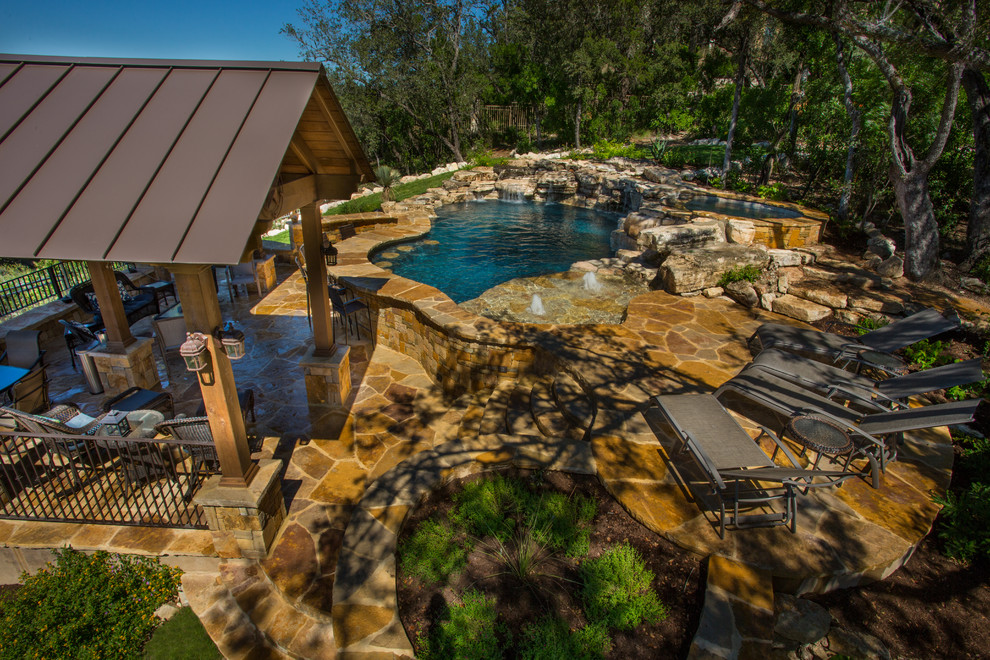 El Rio Del Bosque - Rustic - Swimming Pool & Hot Tub - Austin - by ...