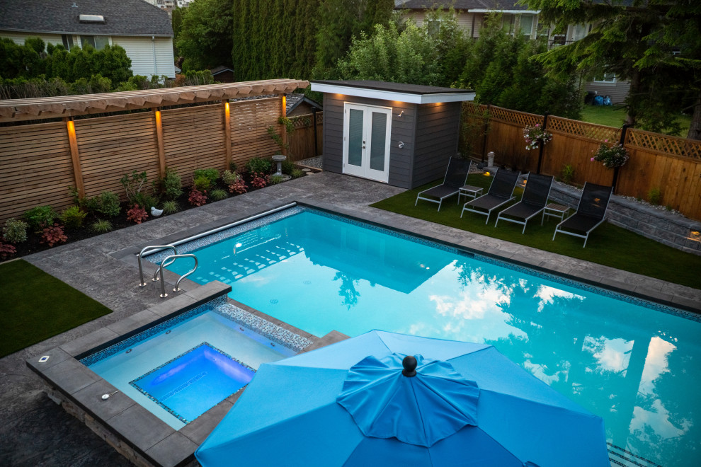 Elegant Backyard With Pool And Hot Tub Contemporary Pool