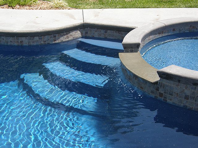 Elevated Spa with Spillway - Pool - Richmond - by River Pools | Houzz