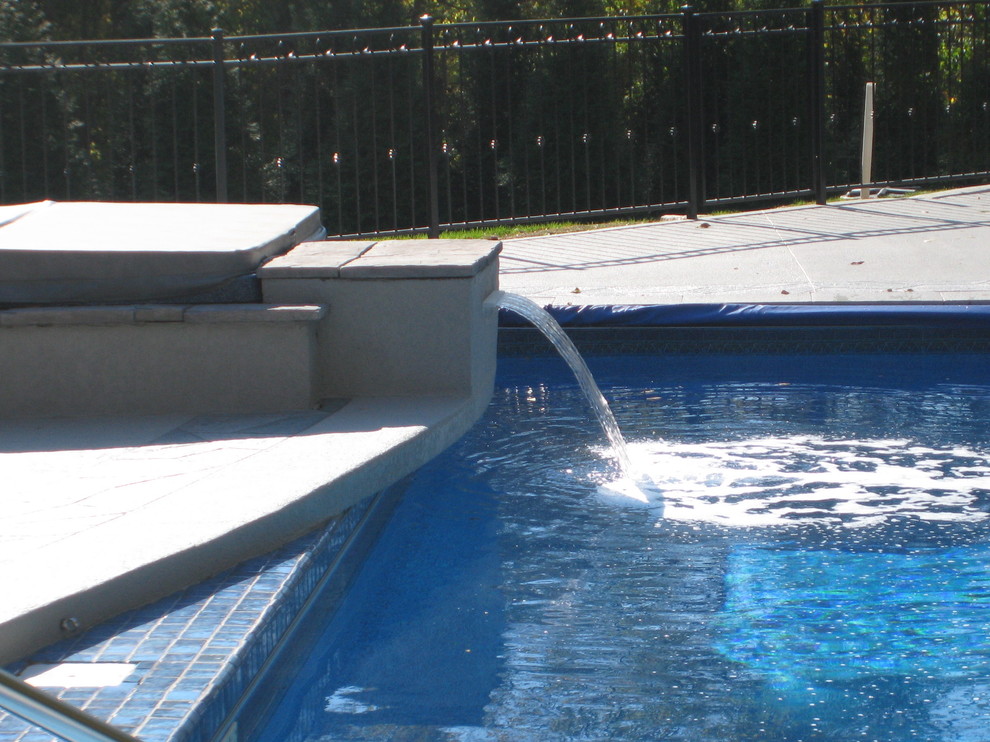 Extreme Cantilever with Automatic Cover - Modern - Pool - Louisville ...