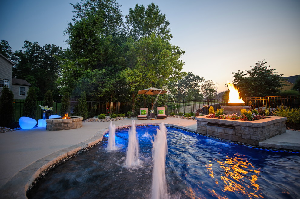 Far Oaks Golf Course Residence - Eclectic - Pool - St Louis - by Oasis ...