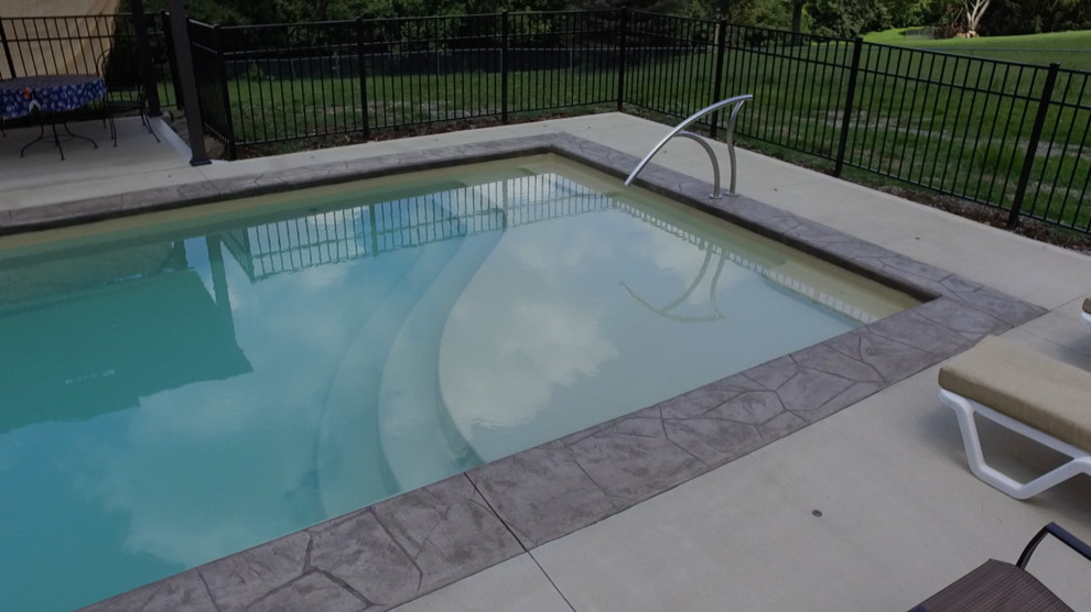 Fiberglass Pool Install | Aspen Model | Thursday Pools - Minimalistisch ...