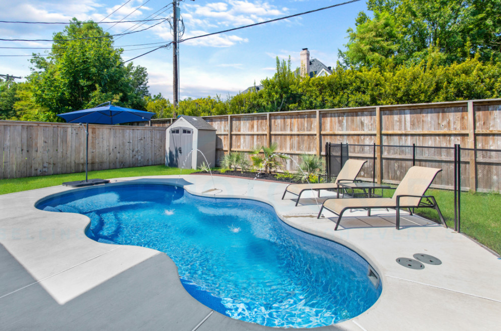 Fiberglass Pool with Deck Jets - Swimming Pool & Hot Tub - by Paradise ...