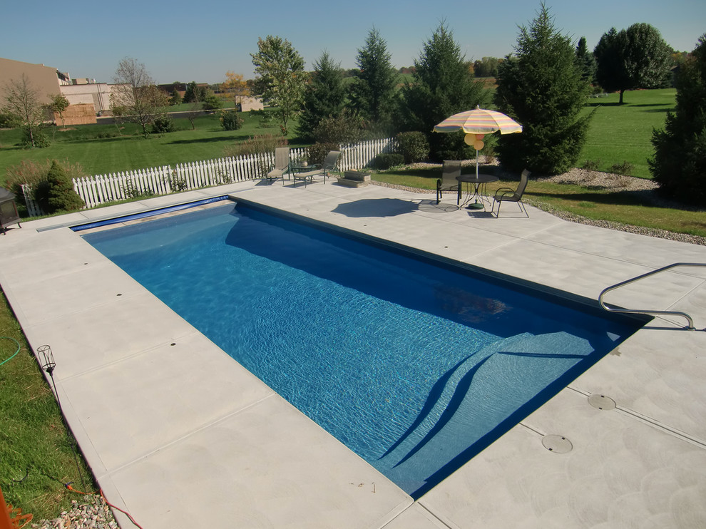 Fiberglass Pools Gallery - Pool - Indianapolis - by Perma Pools | Houzz