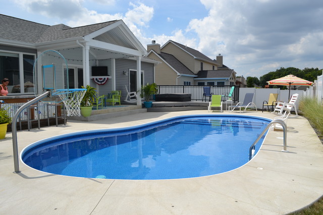 Fort Wayne with tanning ledge - Traditional - Pool - Other - by ...