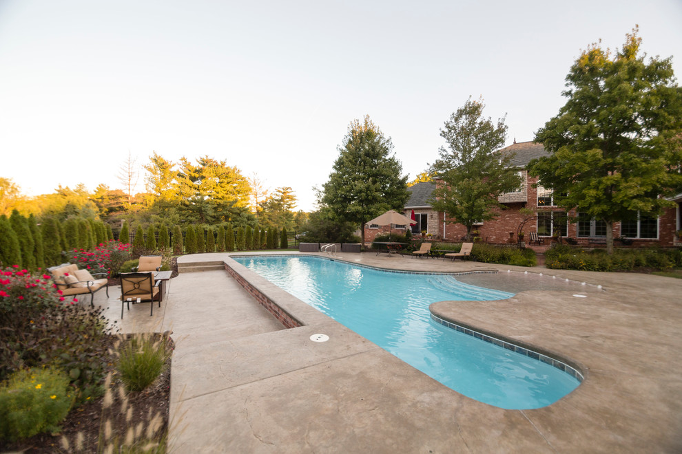 freeform beach entry with lap lane gunite pool - Modern - Pools ...