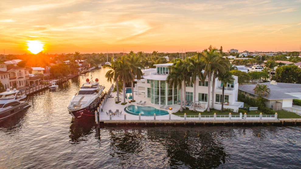 Freeform Infinity Edge Pool with Lap Pool/Spa with Fire Bowls in Ft ...