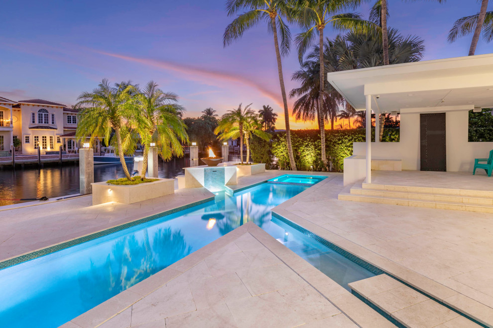 Freeform Infinity Edge Pool with Lap Pool/Spa with Fire Bowls in Ft ...