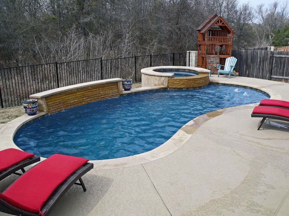 Freeform Pool - Spa - Austin - Contemporary - Swimming Pool & Hot Tub ...