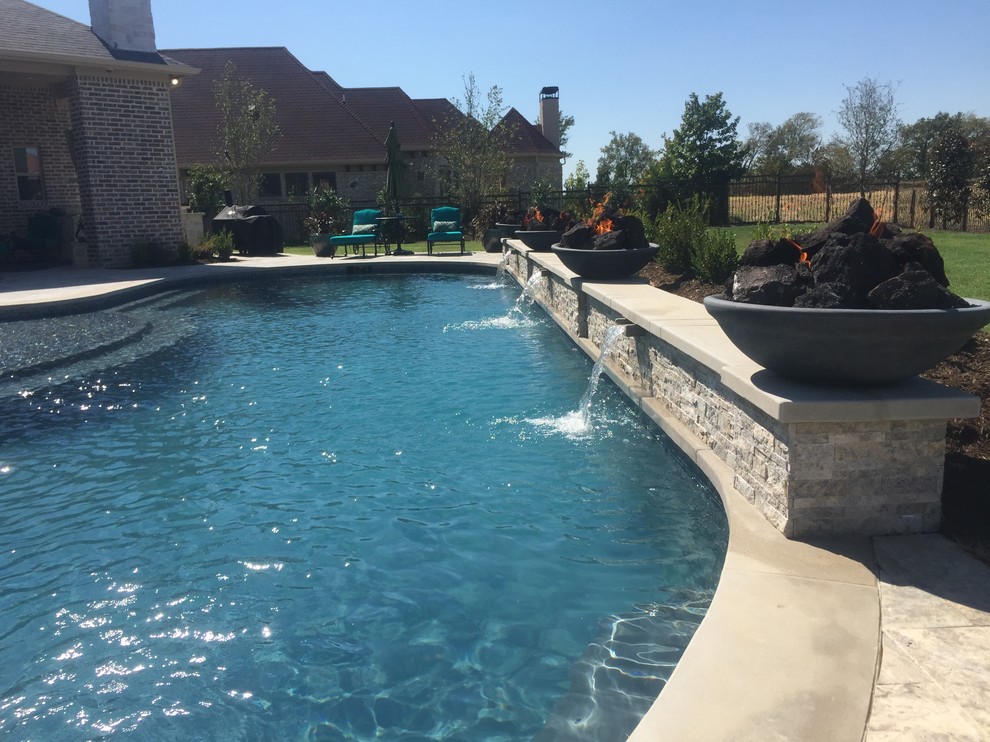 Frisco Pool with lots of extras - Contemporary - Pool - Dallas - by ...