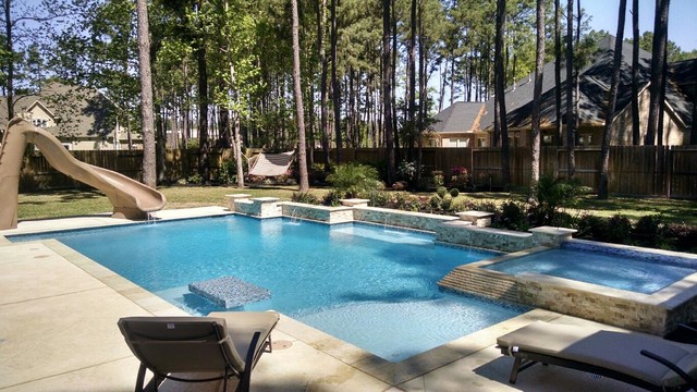 Geometric Pool with Raised Beam Water Feature Wall - Mediterran - Pools ...