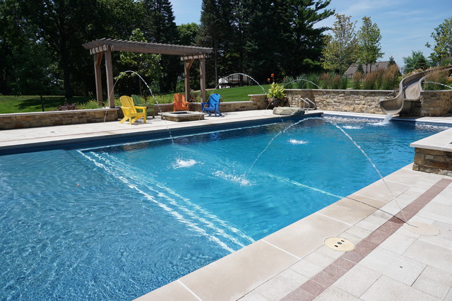 Glen Oaks Backyard Pool Party Classique Chic Piscine Autres