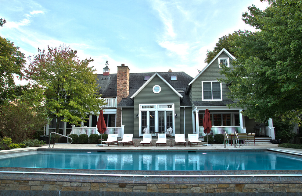 Glencoe, IL Vanishing Edge Swimming Pool with Auto Cover - Moderne ...