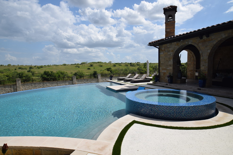 Gorgeous Negative Edge For A Scenic View - Pool - Dallas - by Claffey ...