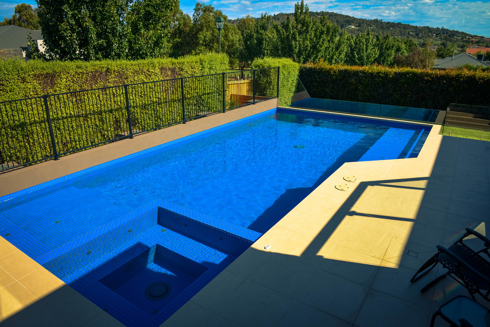 Grange Dr, Lysterfield - Modern - Swimming Pool & Hot Tub - Melbourne ...