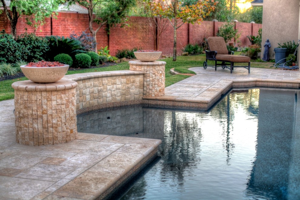 Grecian / Roman style pool 2 with spa - leh - Contemporary - Pool ...