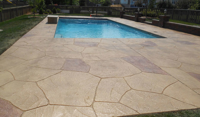 Hand-Cut Flagstone Pool Deck with Western Highlights - Craftsman - Pool ...