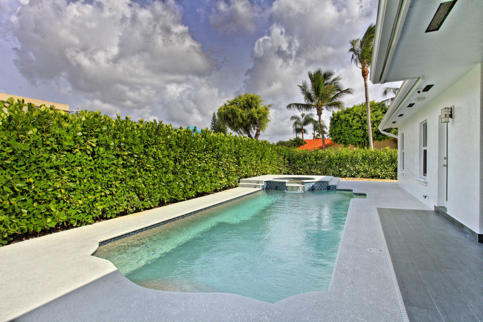 33175 SOUTH MIAMI RESIDENCE - Contemporary - Pool - Miami - by V3 ...