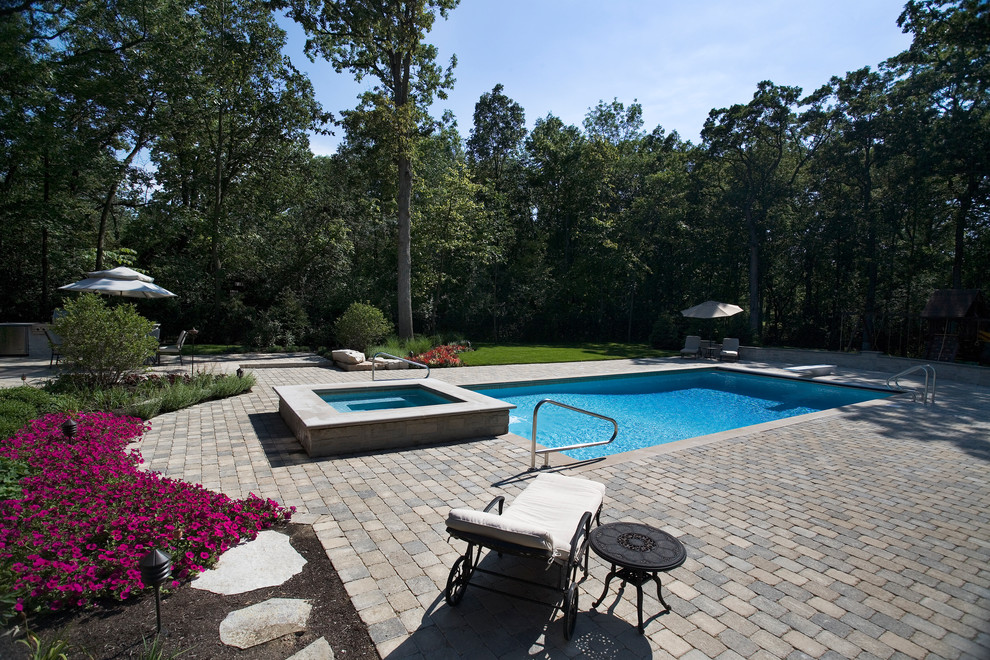Highland Park, IL Swimming Pool and Raised Hot Tub - Traditional - Pool ...