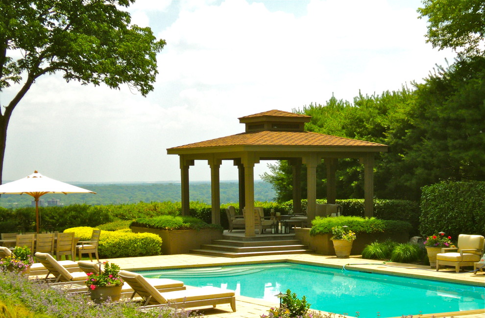 Howard Roberts - Mediterranean - Pool - New York - by Liquidscapes | Houzz