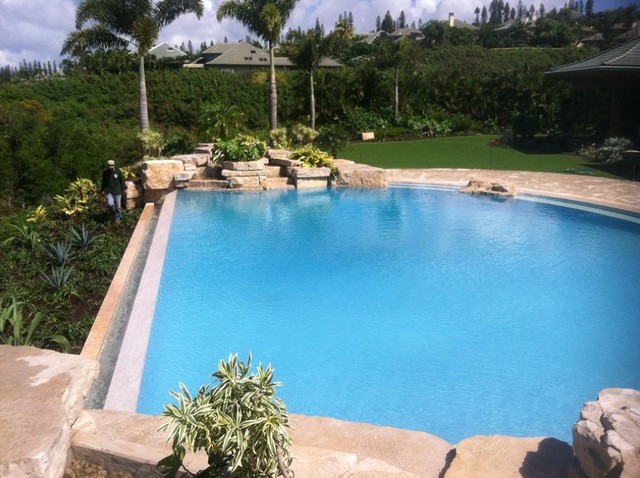 Huber Pools Catalina Blue - Contemporary - Swimming Pool & Hot Tub ...