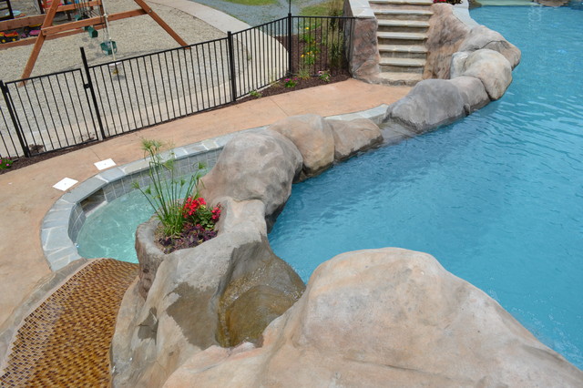 Hybrid Swimming Pool {HOF} - Classique - Piscine - Détroit - par ...