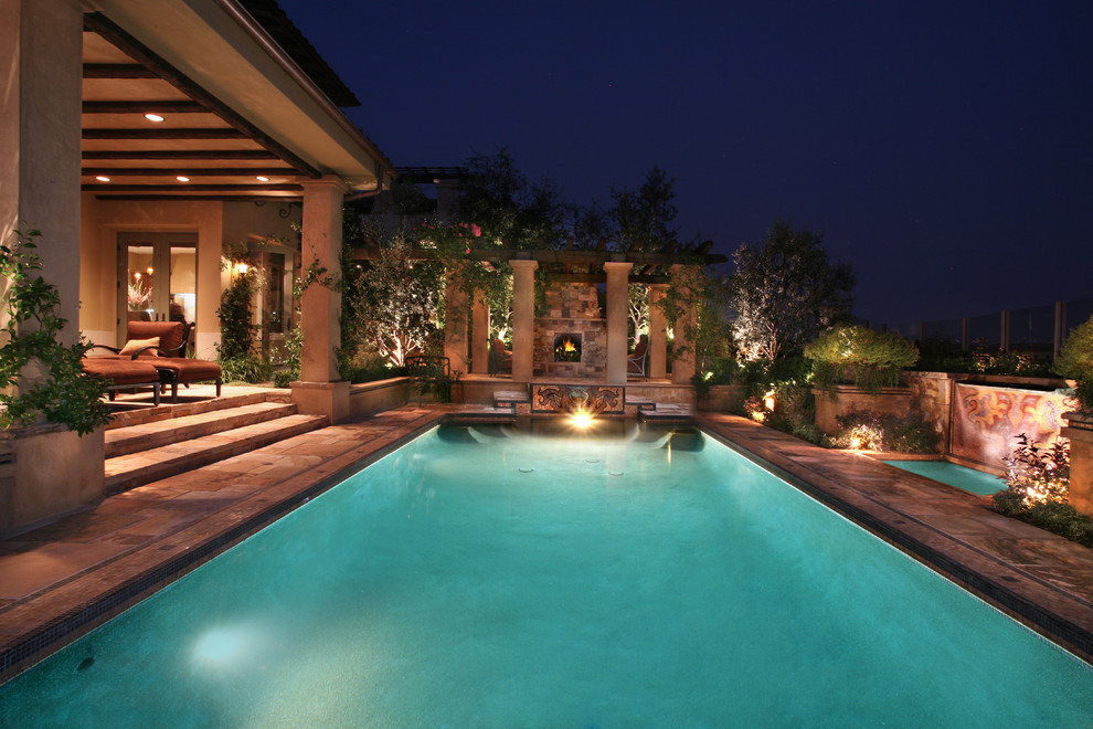 Incredible Custom Pools and Spas - Contemporain - Piscine - Orange ...