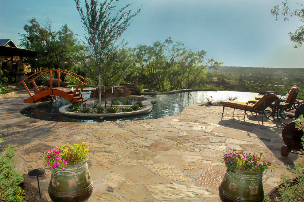 Infinity edge and lazy river pool - Pool - Austin - by Southwest Pools ...