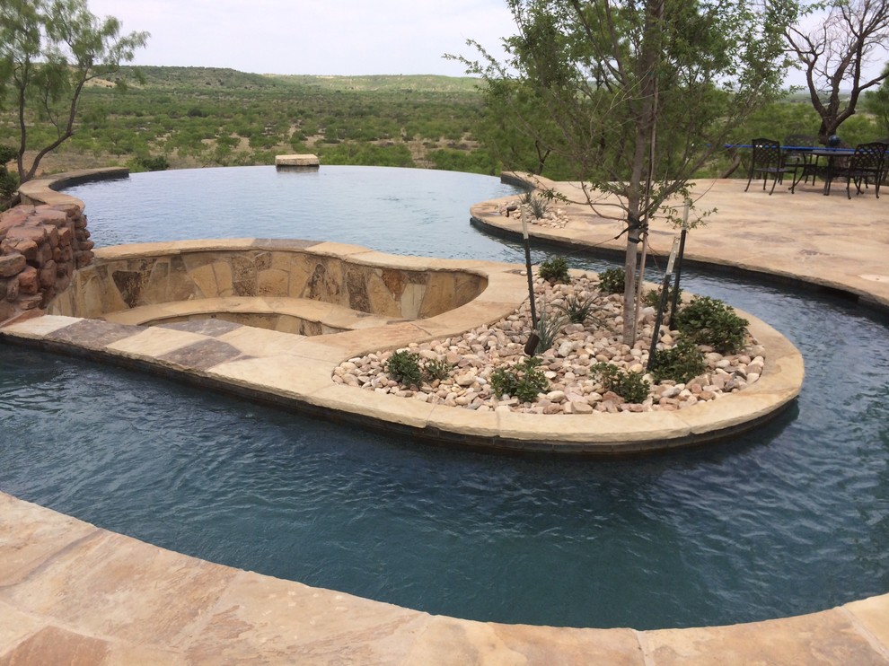 Infinity edge and lazy river pool - Pool - Austin - by Southwest Pools ...