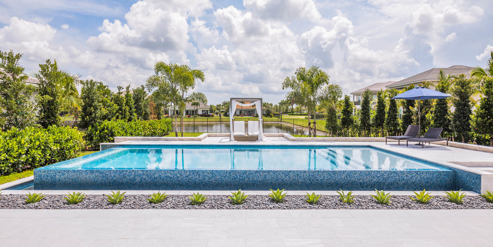 Infinity Edge Pool in Boca Raton - Minimalistisch - Pools - Miami - von ...