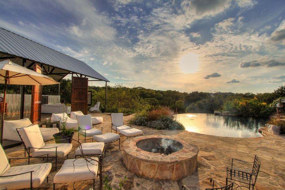 Infinity Edge Pool San Antonio - Traditional - Pool - Austin - by Keith ...
