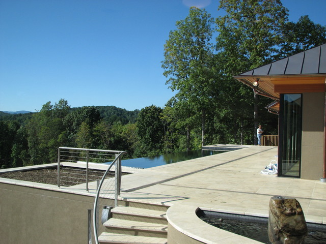 Infinity Edge Pool with Spa and Water Feature - Swimming Pool & Hot Tub ...