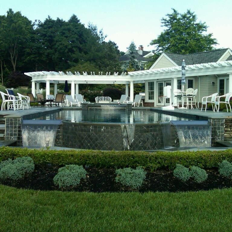 Infinity Pool - Traditional - Pool - New York - by Park Avenue Gardens ...