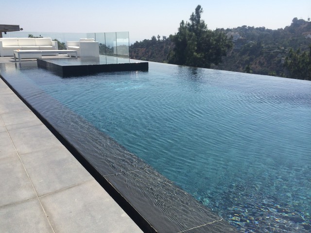 Jacuzzi in center of pool 360* infinity edge. - Modern - Swimming Pool ...