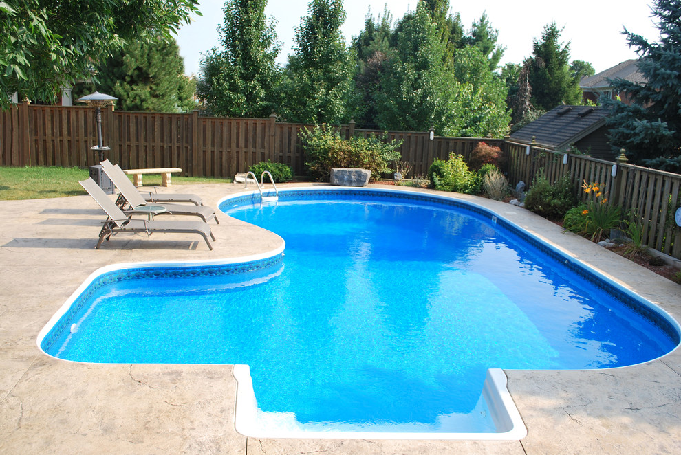 Jump Rocks & Dive Rocks - Traditional - Pool - Toronto - by Pioneer ...