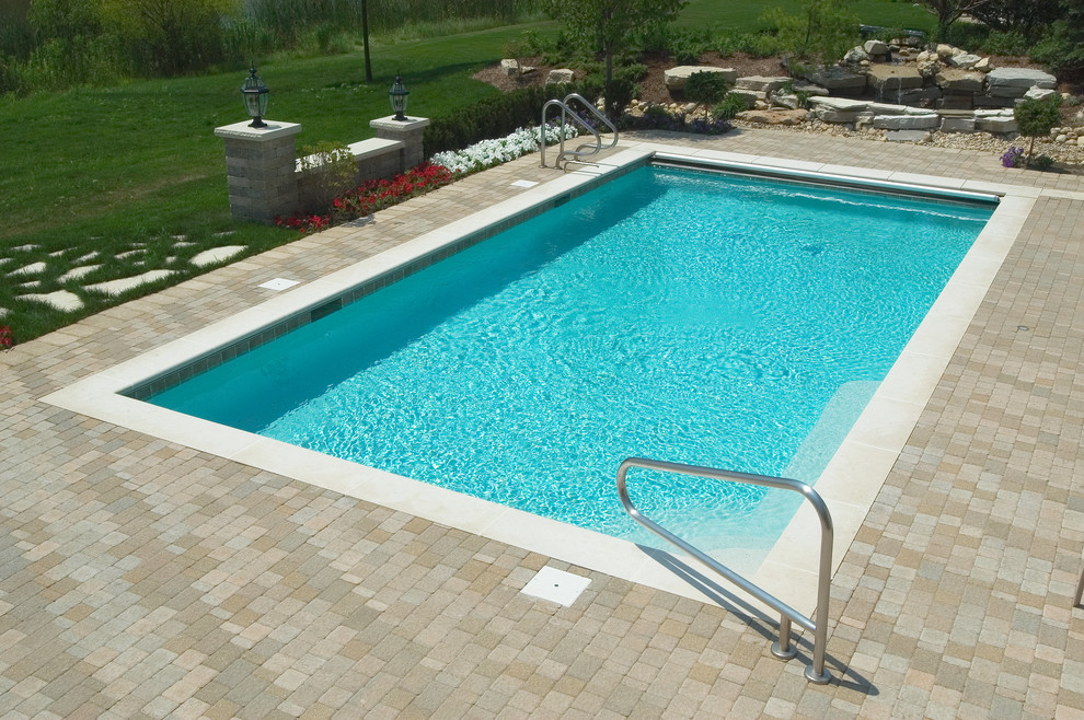 Kildeer, IL Rectilinear Swimming Pool - Traditional - Pool - Chicago ...