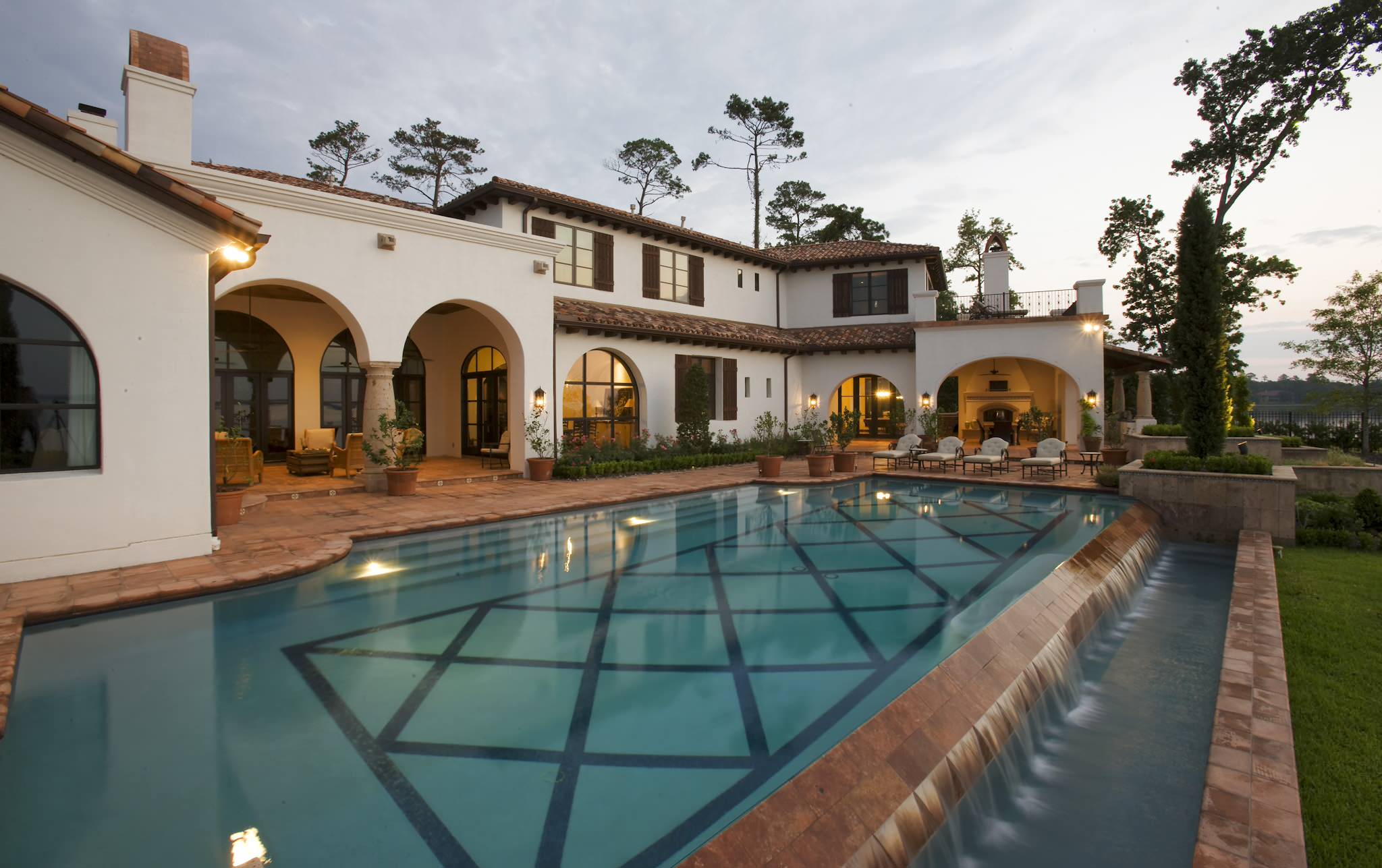 Spanish Pool Brand New, Minimalist Style Villa With Infinity Pool
