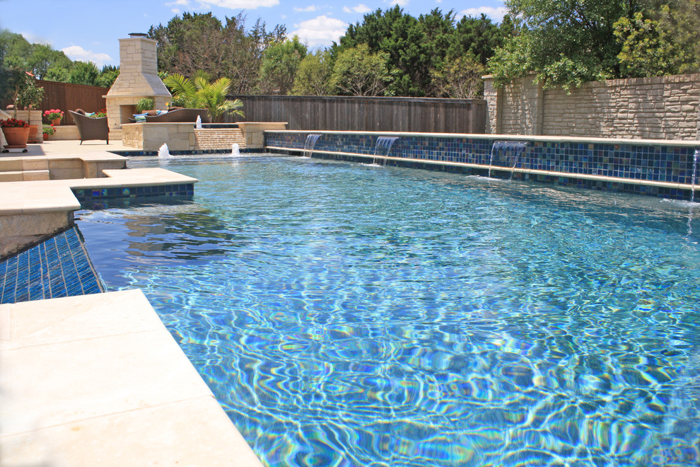 Las Colinas Vanishing edge with Spa (Temple Texas) - Modern - Pool ...