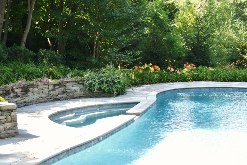 Laurel Hollow - Traditional - Pool - New York - by Bay Gardens | Houzz