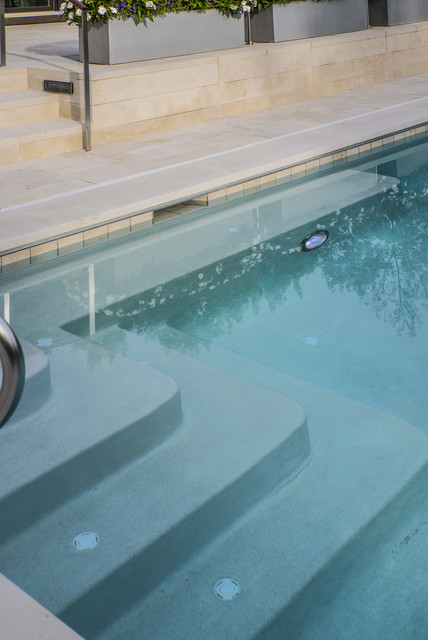 Limestone Pool Deck and Steps into Pool - Swimming Pool & Hot Tub ...